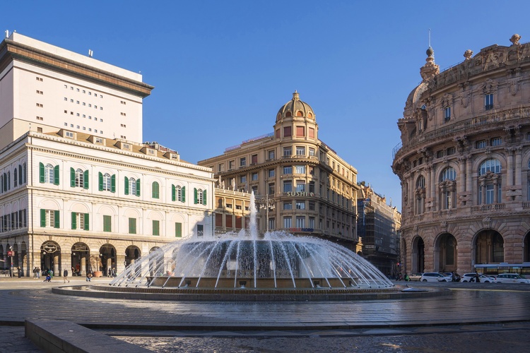 Passeggiando per le strade di Genova — Il Globo