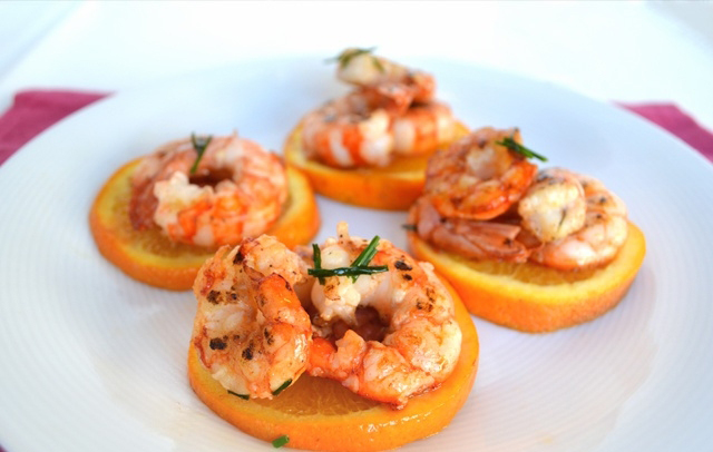 Tiger prawns with orange slices — Il Globo