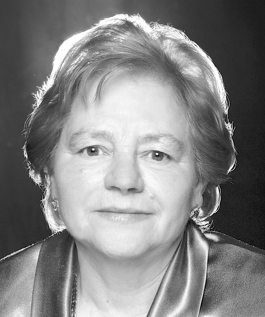 Maria Umbrella Manglaviti — Il Globo