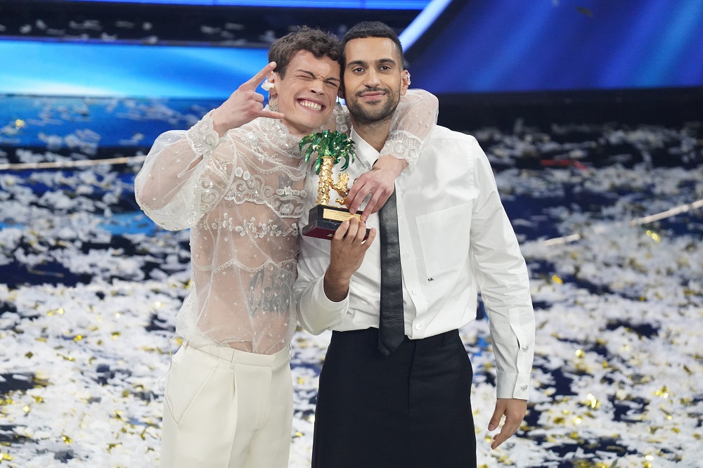 Sanremo winners Mahmood & Blanco to represent Italy at Eurovision — Il ...