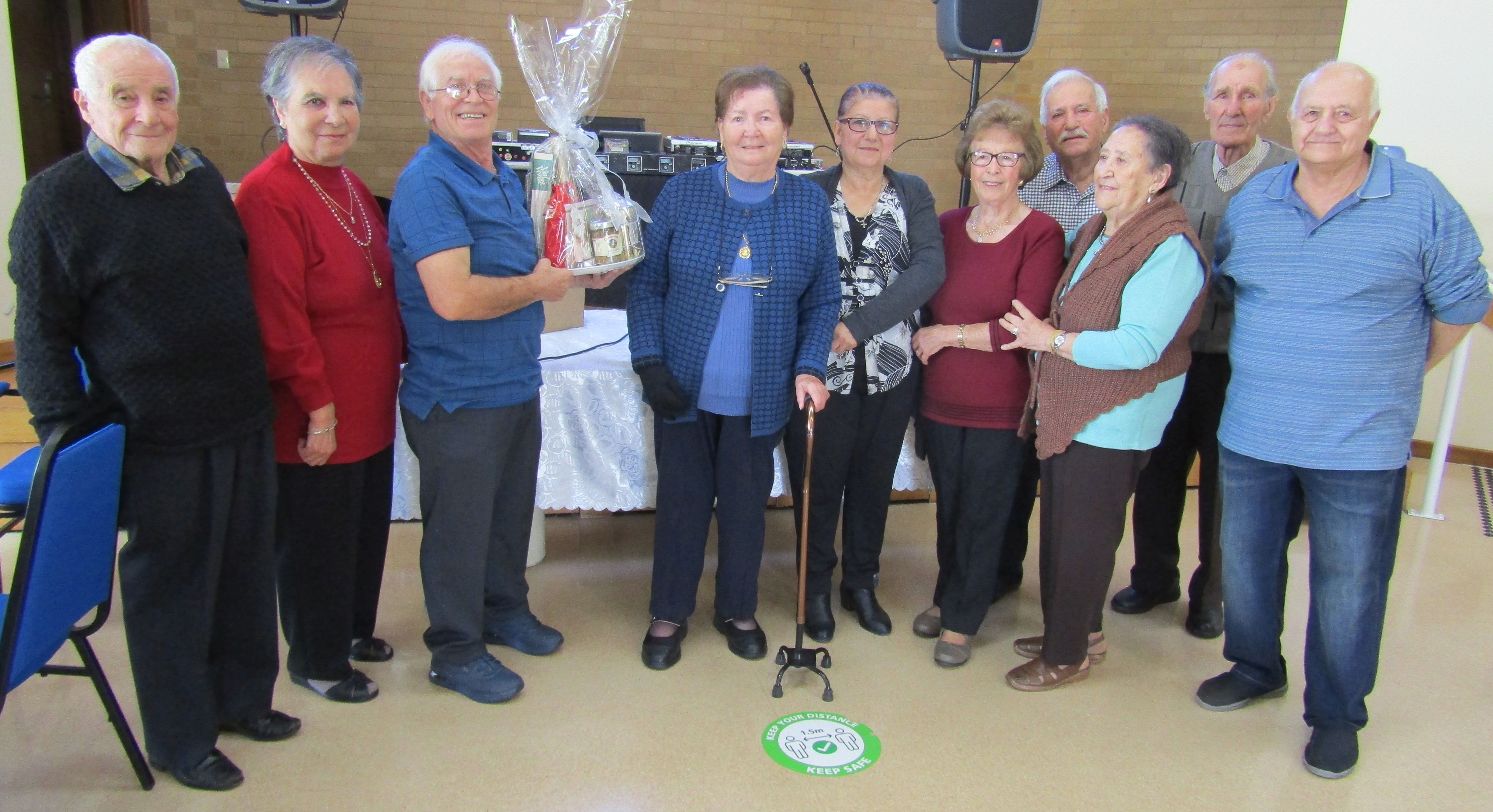 Un omaggio floreale per riconoscere l’immenso valore — Il Globo