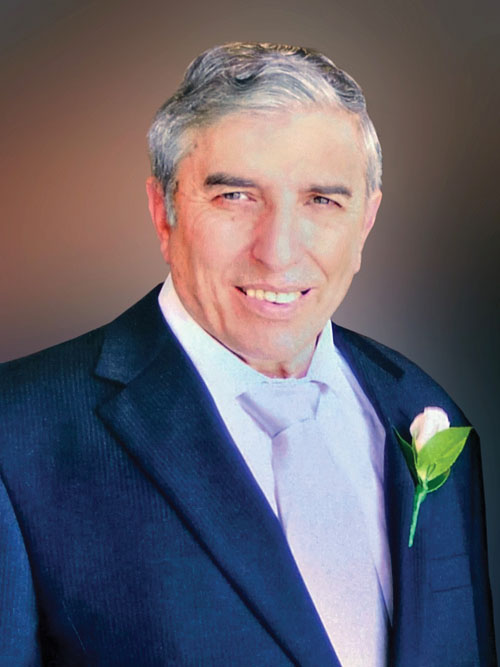 Giuseppe Versace — Il Globo