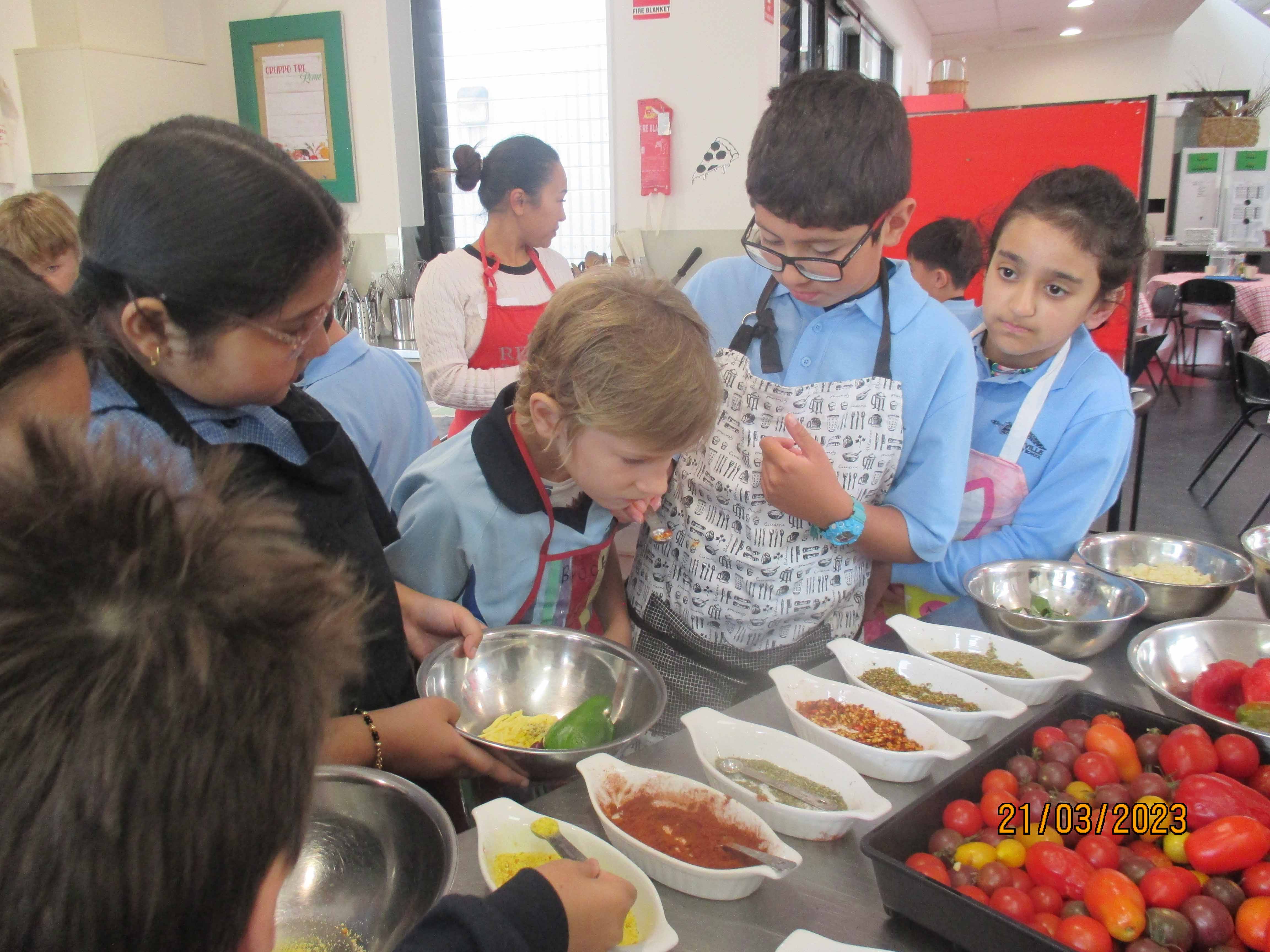 Cooking and gardening using Italian — Il Globo