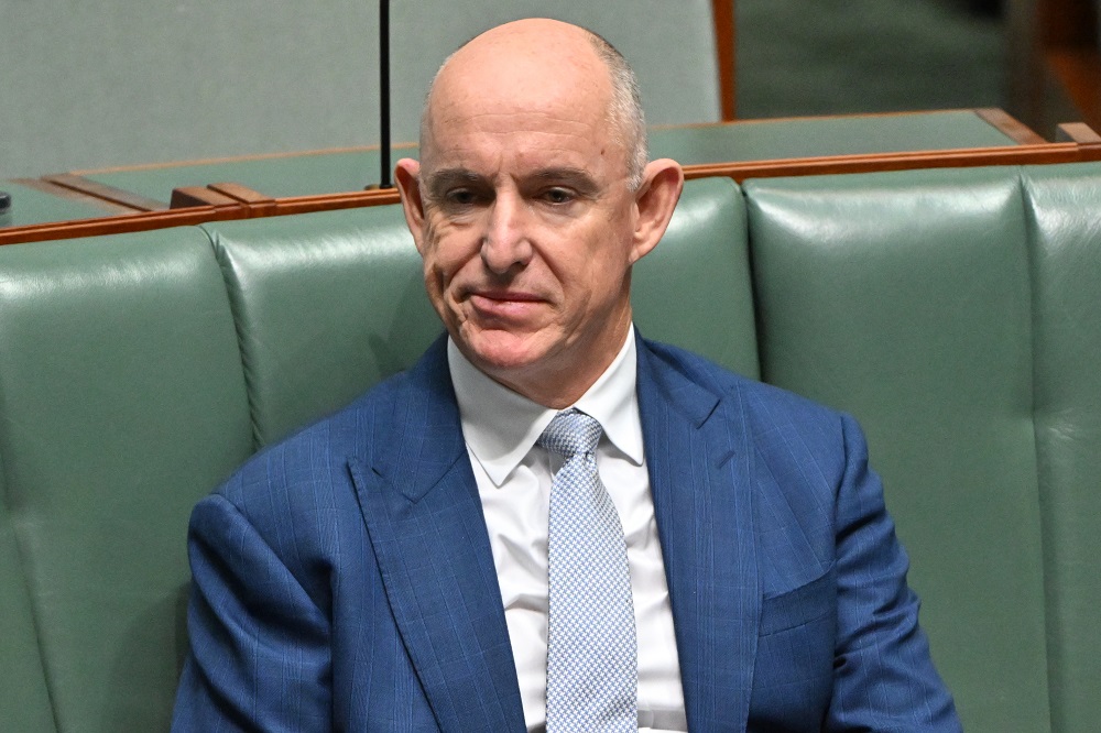 Nuove accuse per Stuart Robert — Il Globo