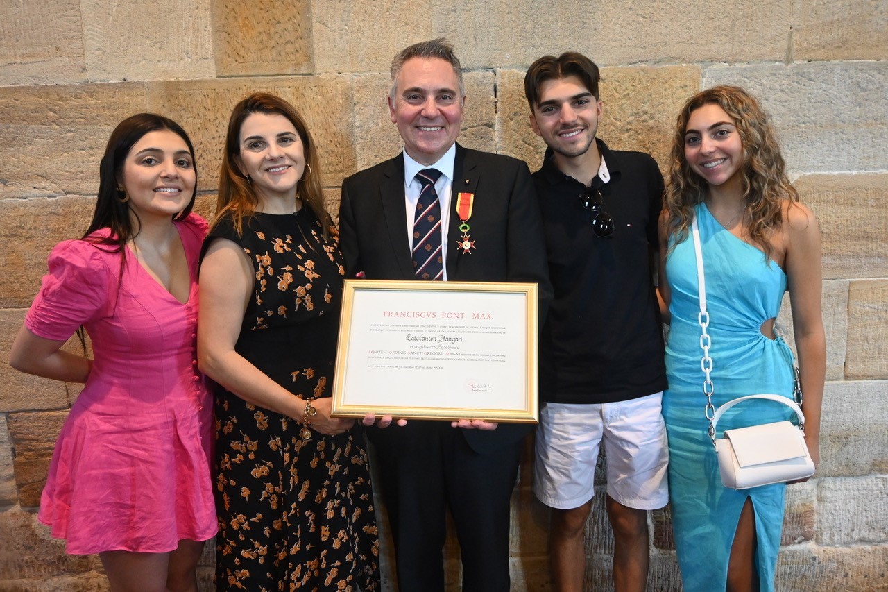 Gaetano Zangari cavaliere di San Gregorio Magno — Il Globo