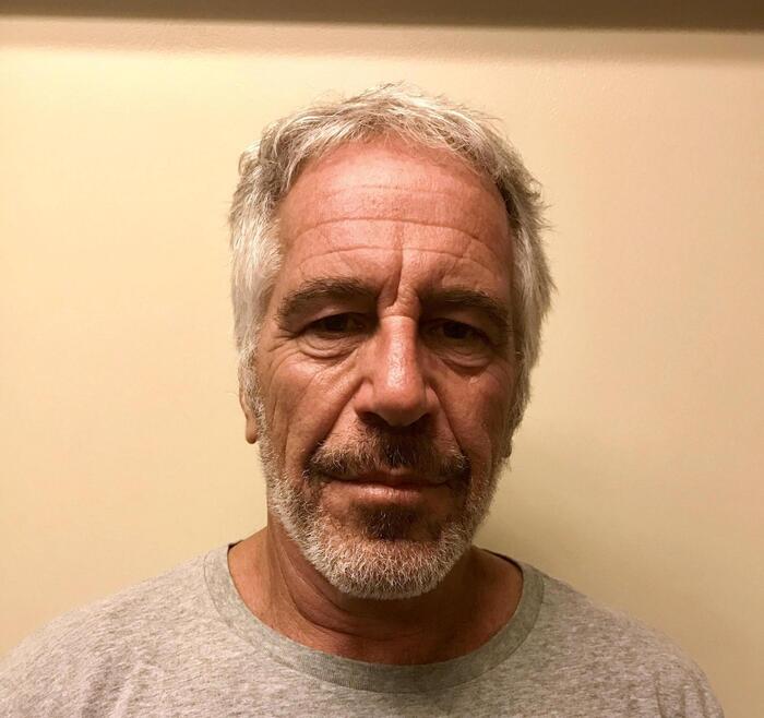 Diffusa la prima tranche di 150 nomi legati al caso Epstein — Il Globo