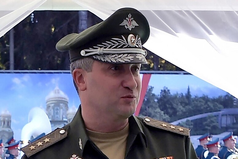 La Russia arresta il viceministro della Difesa sospettato di corruzione ...