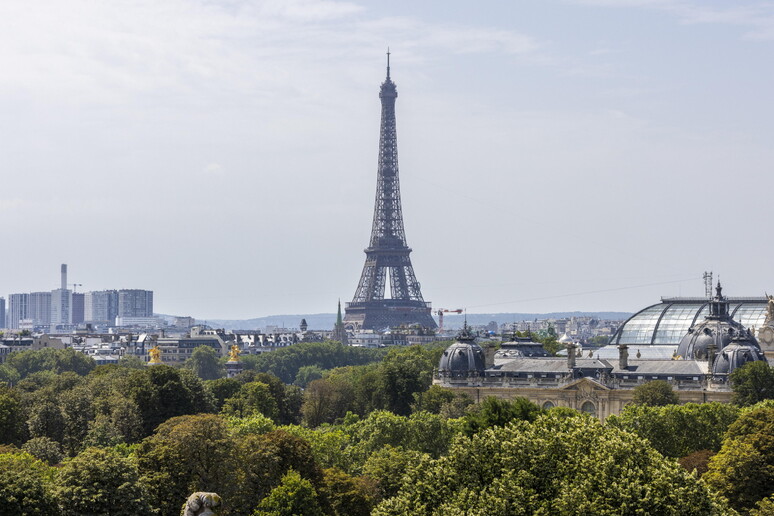 Al via a Parigi il business forum con i leader di Italia, Francia e ...