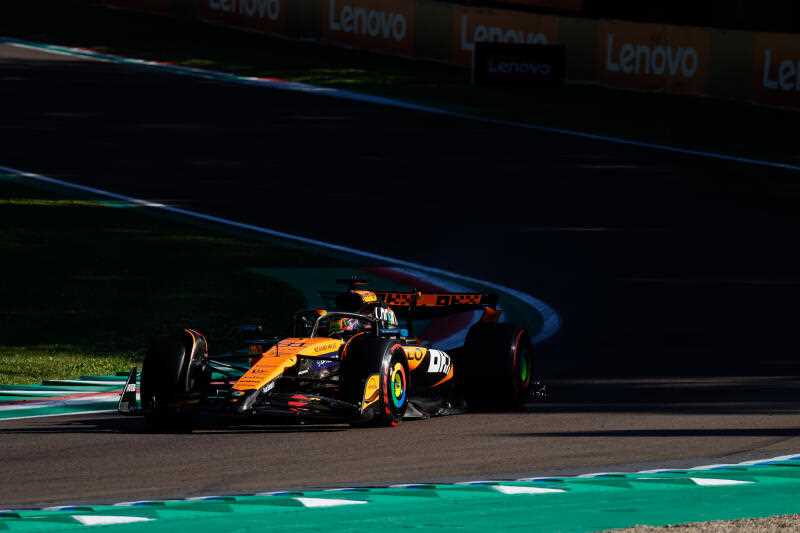 Le McLaren dominano il venerdì di Imola, Piastri il più veloce — Il Globo