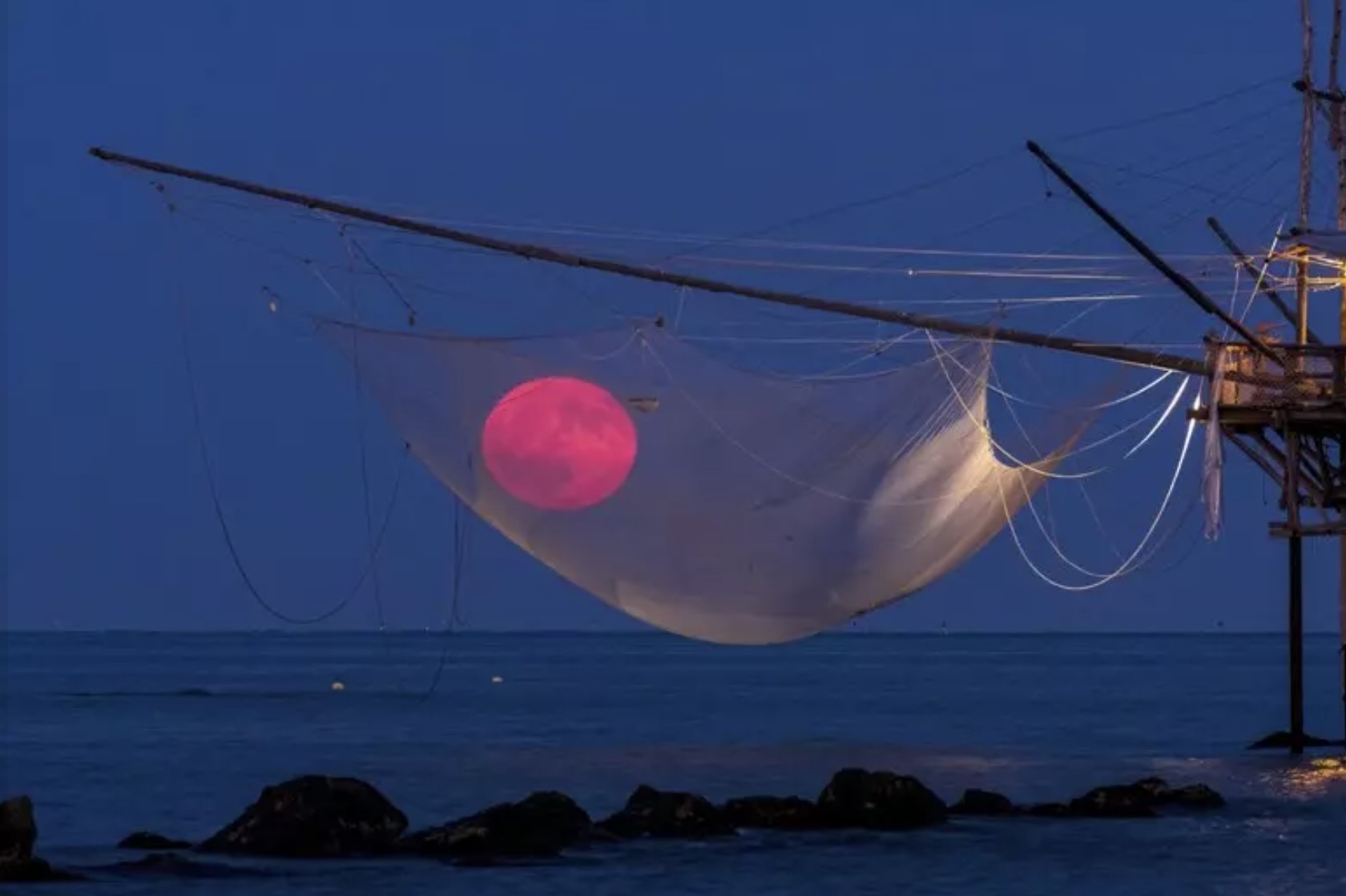 Blood Moon on Sunday evening in Italy, total lunar eclipse expected ...